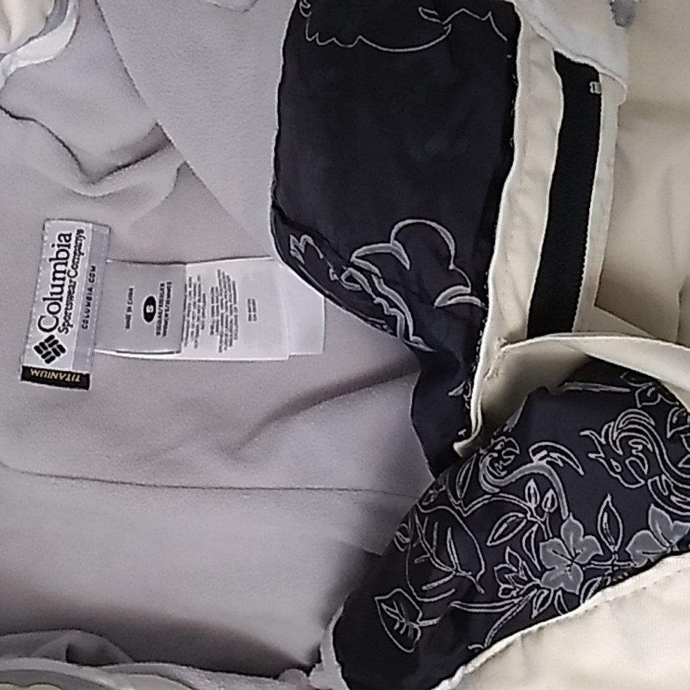 Columbia Titanium Omni-Tech Weatherproof Breathable S… - Gem